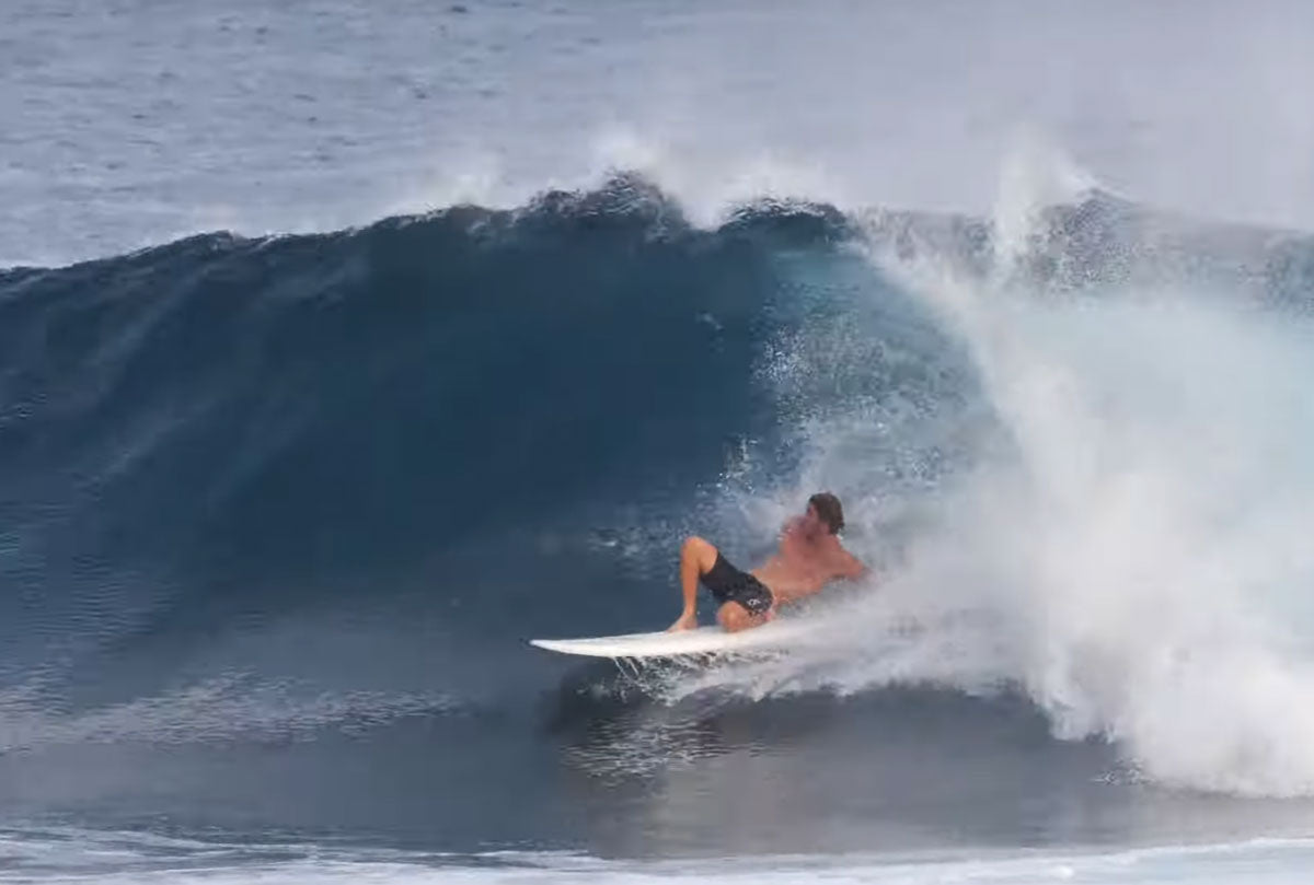 Clay Marzo shredding his local Hawaiian break – Catch Surf Europe